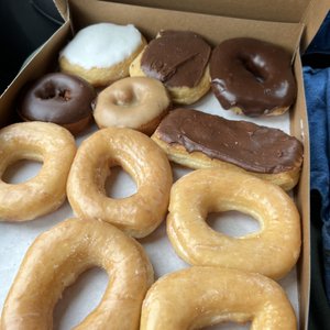 LONG’S BAKERY - 203 Photos & 344 Reviews - 2301 E Southport Rd ...