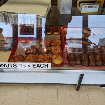 DONUT NOOK - Updated February 2025 - 104 Photos & 197 Reviews - 4403 NE ...