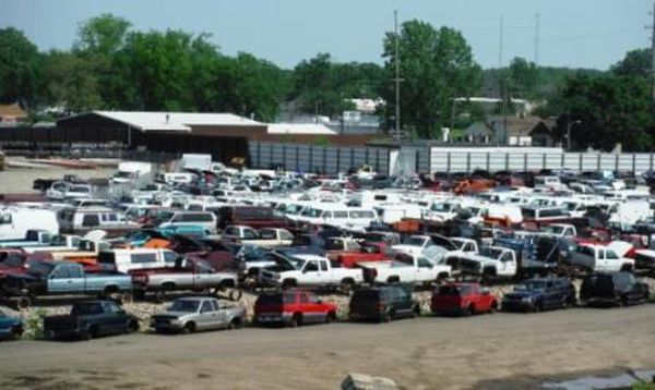 LIGHT TRUCK PARTS - Updated August 2025 - 16 Photos - 1811 Lake St ...