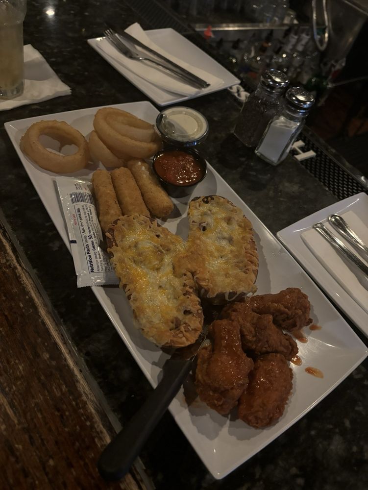 BOCCE’S BAR AND GRILL - Updated December 2025 - 35 Photos & 113 Reviews ...