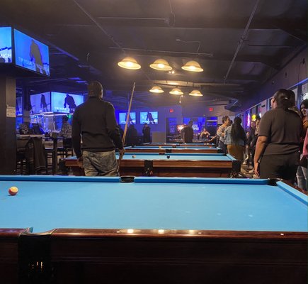 Q CLUB - Updated August 2025 - 114 Photos & 141 Reviews - 2362 N Oxnard ...