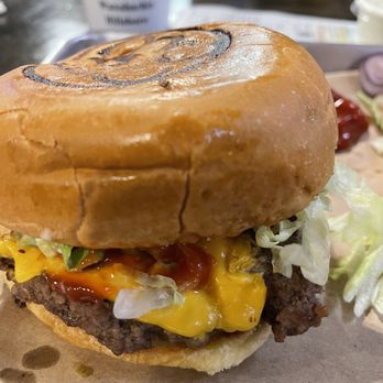 BRANDED BURGER - Updated September 2024 - 155 Photos & 290 Reviews ...