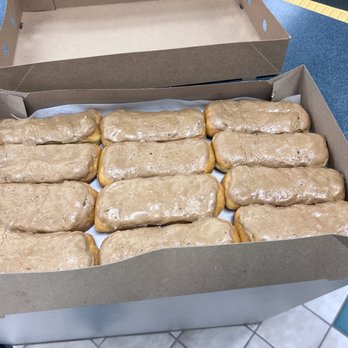 CHUCK’S DONUT SHOP - Updated May 2025 - 385 Photos & 636 Reviews - 5335 ...