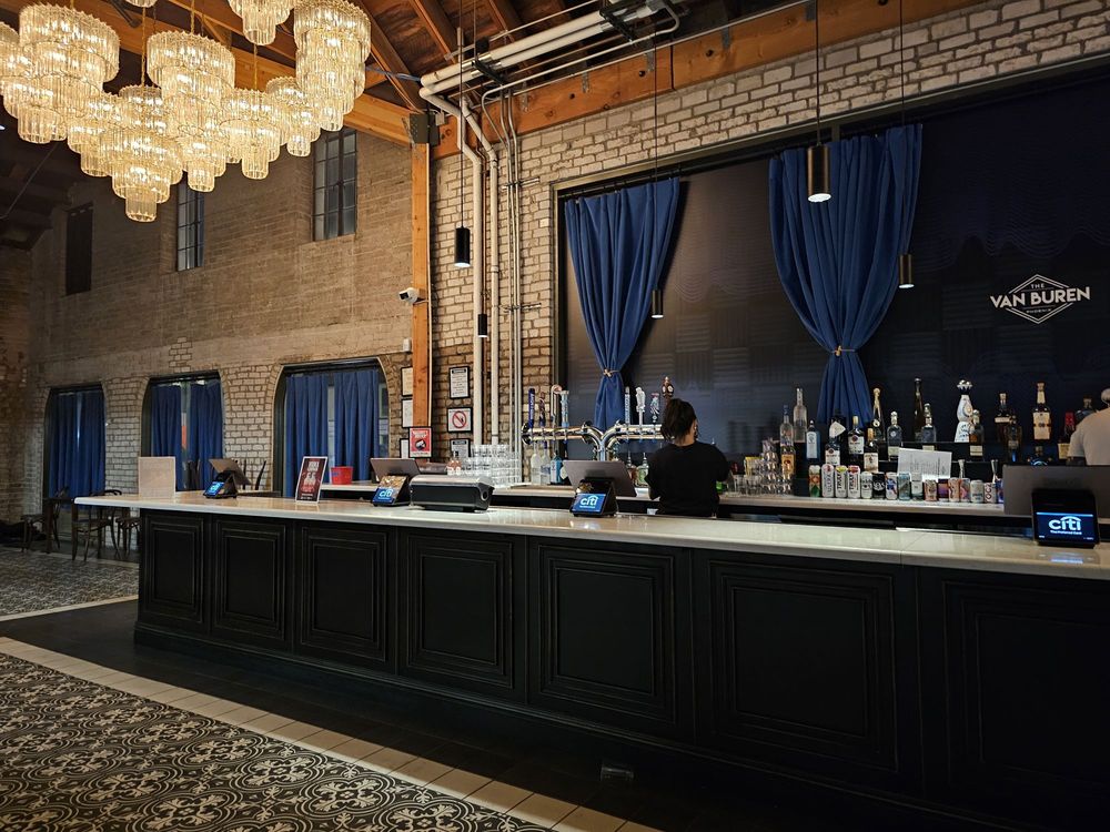 THE VAN BUREN - Updated December 2025 - 516 Photos & 440 Reviews - 401 ...