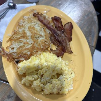 WAFFLE SHOPPE - Updated September 2025 - 31 Photos & 21 Reviews - 533 E ...