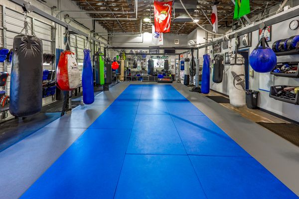 UPRISING MMA - Updated October 2025 - 33 Photos & 24 Reviews - 6325 N ...