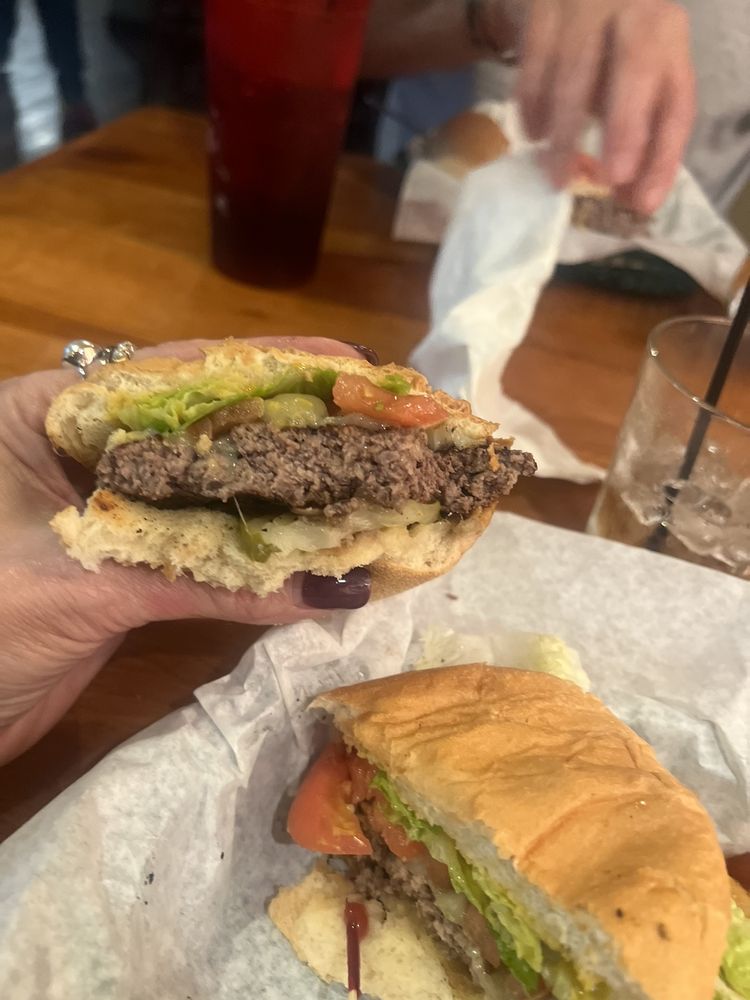 ROWDY BEAVER - Updated January 2026 - 100 Photos & 183 Reviews - 417 W ...