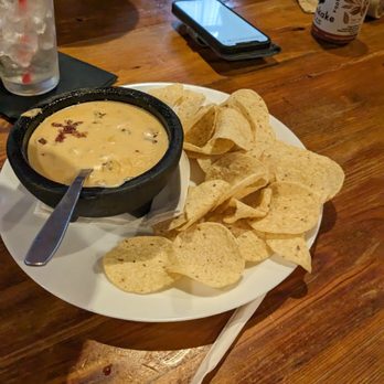 HARVEST ON MAIN - Updated August 2024 - 555 Photos & 757 Reviews - 576 ...