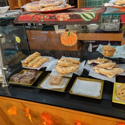 BETWEEN ROUNDS BAGEL DELI & BAKERY - Updated October 2025 - 102 Photos ...