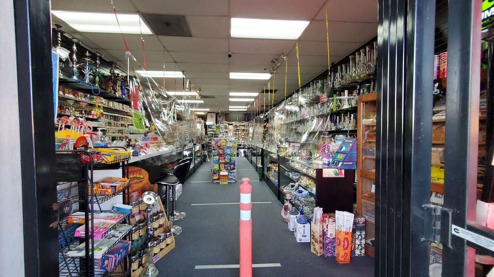 SMOKE N UP SMOKE SHOP - Updated May 2024 - 25 Photos & 25 Reviews ...