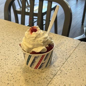 GOODBERRY’S FROZEN CUSTARD - Updated January 2026 - 121 Photos & 154 ...