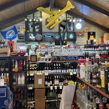 LA BODEGA WINE & SPIRITS - Updated January 2026 - 140 Photos & 221 ...