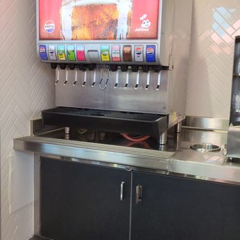 JOLLIBEE - Updated January 2026 - 197 Photos & 128 Reviews - 10875 NE ...