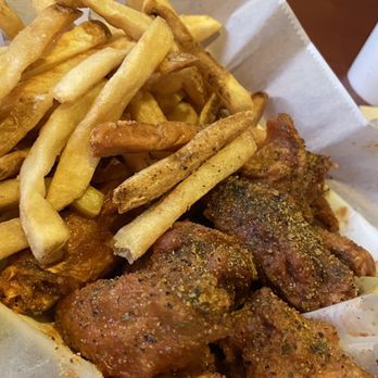 THE ORIGINAL J.R. CRICKETS IN MIDTOWN ATLANTA - 371 Photos & 421 ...