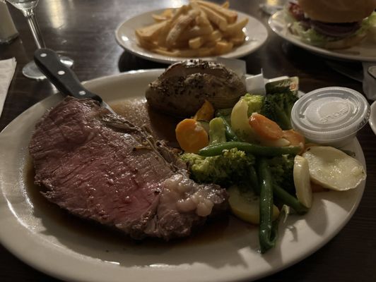 YARDVILLE INN RESTAURANT & TAVERN - Updated December 2025 - 27 Photos ...