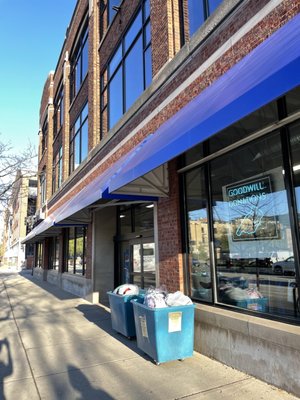 GOODWILL STORE & DONATION CENTER - Updated March 2025 - 65 Photos & 142 ...