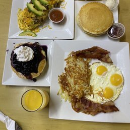 D’LICIOUS CAFFE - 282 Photos & 275 Reviews - 581 E Moana Ln, Reno ...