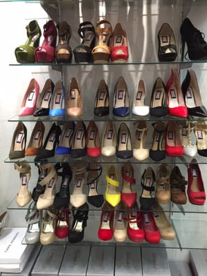 EASY PICKINS - Updated October 2025 - 14 Reviews - 31-27 Steinway St ...