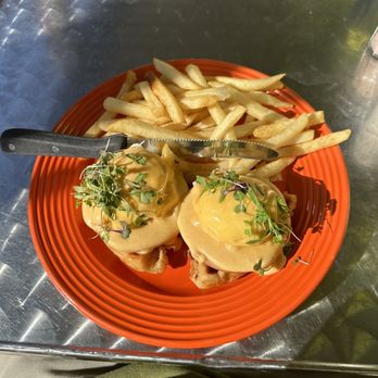 MIRACLE MILE CAFE - Updated January 2025 - 961 Photos & 800 Reviews ...