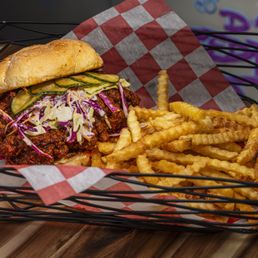 FIRST ROUND - Updated July 2025 - 110 Photos & 34 Reviews - 3901 Farnam ...