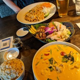 DE RICE - 58 Photos & 48 Reviews - Thai - 8430 Birchwood Ct, Johnston ...