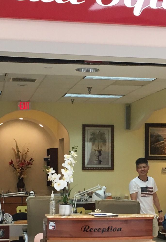 NAIL SQUARE - 14 Reviews - 100 Logan Valley Mall, Altoona, Pennsylvania ...