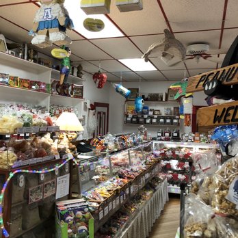 PORT CLINTON PEANUT SHOP - Updated January 2026 - 247 Photos & 32 ...