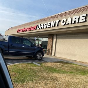 ACCELERATED URGENT CARE - 47 Reviews - Urgent Care - 6789 N Blackstone ...
