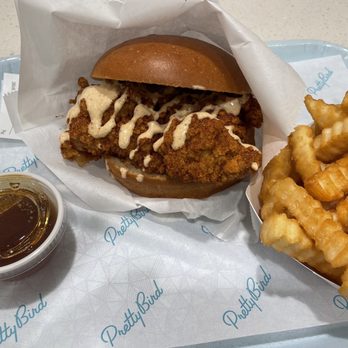 PRETTY BIRD HOT CHICKEN - DOWNTOWN - Updated December 2024 - 977 Photos ...