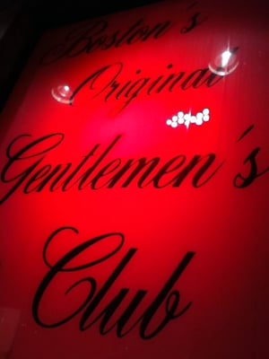 THE GLASS SLIPPER - Updated April 2025 - 83 Reviews - 22 Lagrange St ...