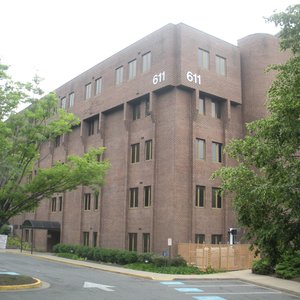 AARON E FUCHS, MD - FUCHS DERMATOLOGY - Updated January 2026 - 40 ...