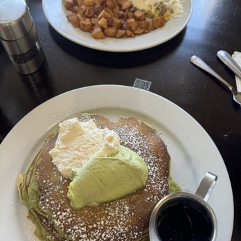 BEA BEA’S - Updated October 2024 - 5145 Photos & 4560 Reviews - 353 N ...