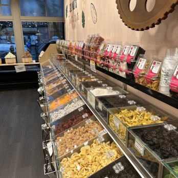 NUTS FACTORY - Updated March 2025 - 31 Photos & 25 Reviews - 62-66 ...