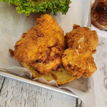 ANNA MARIA OYSTER BAR - NORTH PORT - Updated July 2024 - 48 Photos & 29 ...