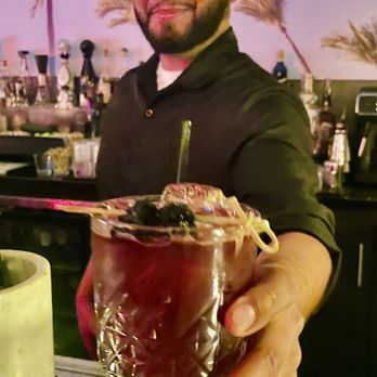 FOXTAIL LOUNGE BAKERSFIELD - TEMP. CLOSED - Updated October 2025 - 154 ...