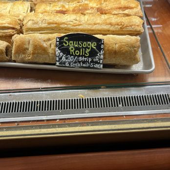 HANKS PASTRIES - Updated January 2026 - 19 Photos & 16 Reviews - 204 ...