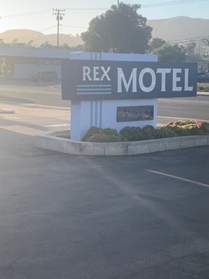 REX MOTEL - Updated October 2025 - 19 Photos & 47 Reviews - 2406 E ...