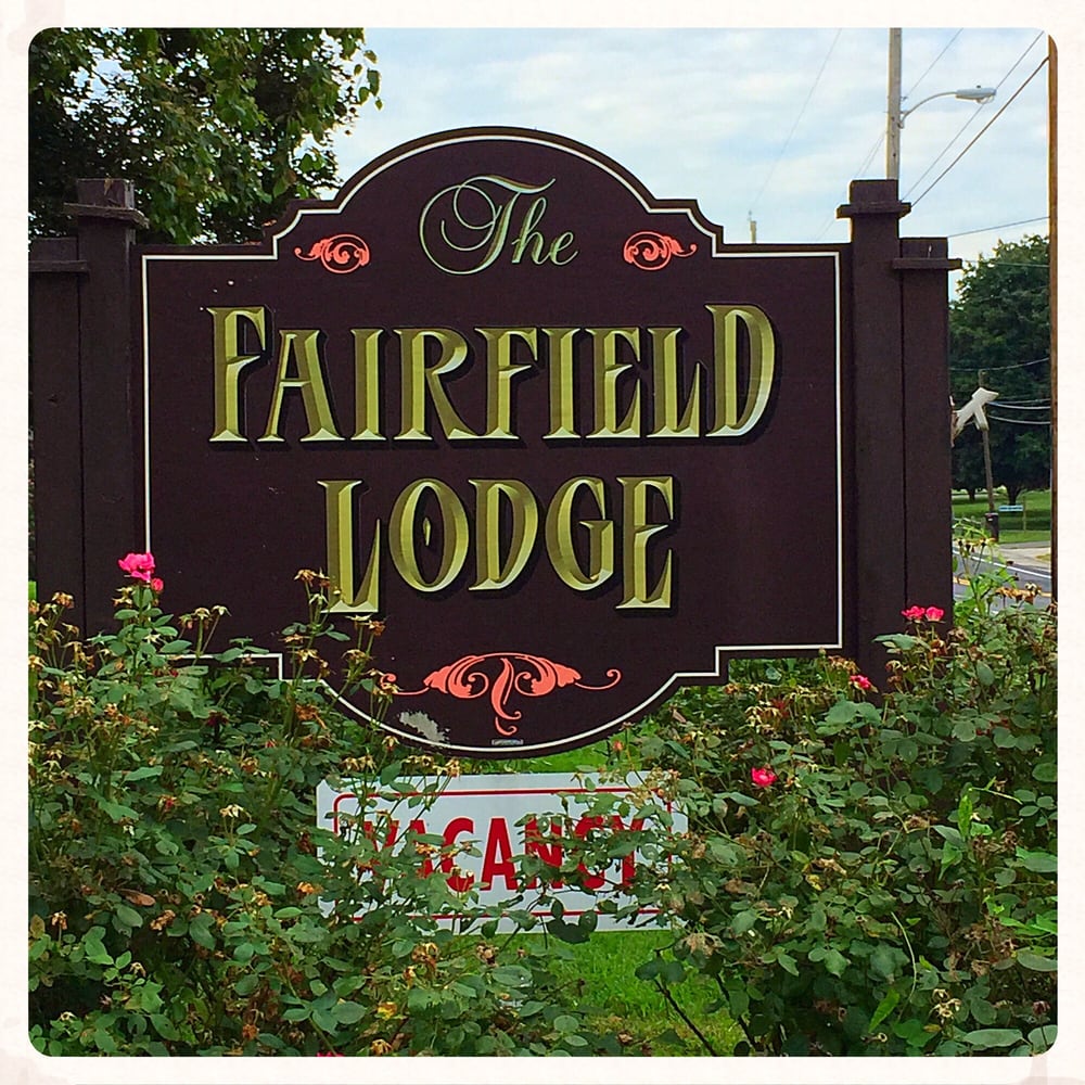 FAIRFIELD LODGE - Updated July 2025 - 5104 Fairfield Rd, Fairfield ...