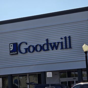 GOODWILL STORE & DONATION CENTER - Updated December 2025 - 82 Photos ...