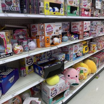 TARGET - Updated January 2025 - 309 Photos & 336 Reviews - 101 S Euclid ...