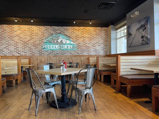 LOCALZ BISTRO - Updated January 2026 - 302 Photos & 347 Reviews - 1850 ...