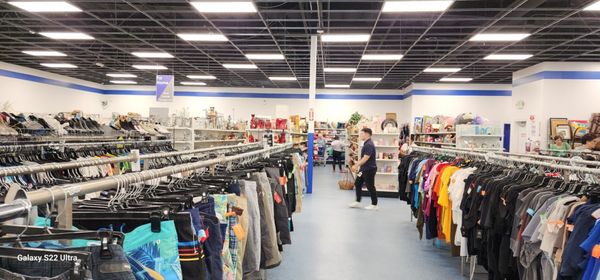 GOODWILL OF SILICON VALLEY - Updated December 2025 - 46 Photos & 80 ...