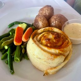 TUCKAHOE INN - Updated May 2025 - 222 Photos & 372 Reviews - 1 Harbor ...