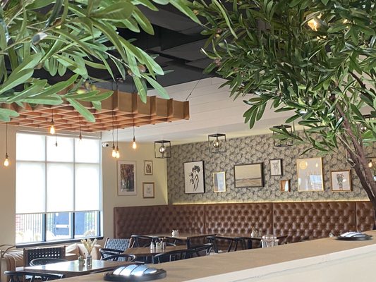 EGG REPUBLIC - Updated June 2024 - 78 Photos & 80 Reviews - 511 Chancellor Dr, Bloomington ...