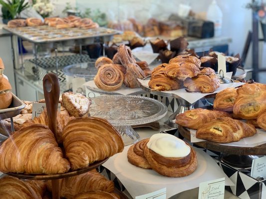 CRÈME BAKERY - 411 Photos & 417 Reviews - 116 N Harvard Ave, Claremont ...