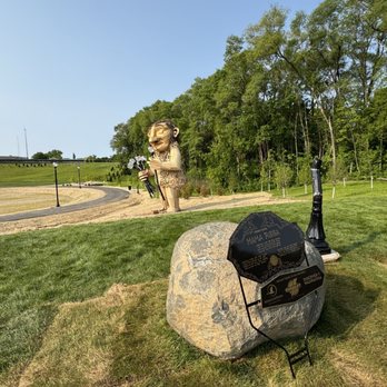 FIREFLY GROVE PARK - Updated October 2025 - 105 Photos & 22 Reviews - 1900 N 116th St, Wauwatosa ...