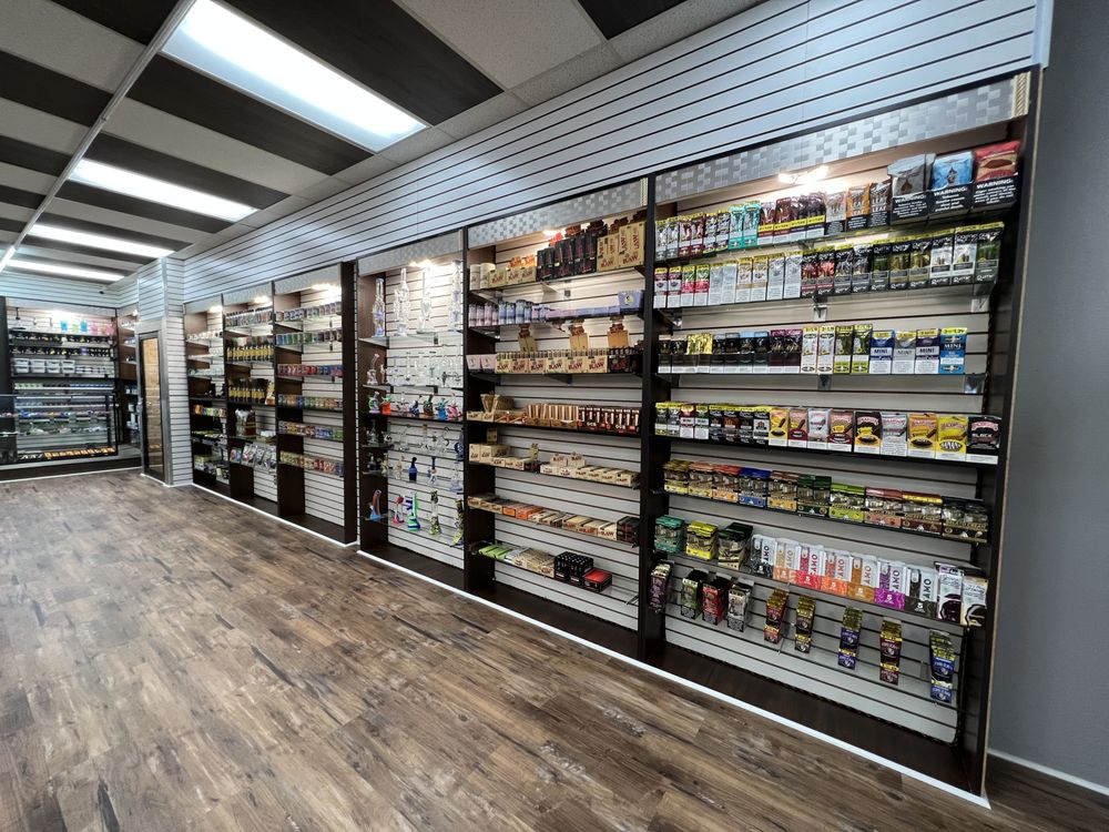 COWBOYS SMOKE SHOP - Updated December 2025 - 16 Photos - 1731 Troup Hwy ...