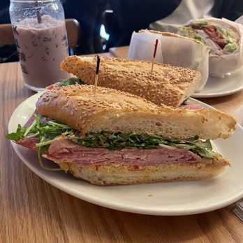 MIDDLE CHILD CLUBHOUSE - Updated December 2024 - 725 Photos & 276 ...