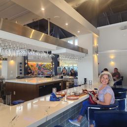 WATERFRONT - Updated May 2025 - 306 Photos & 309 Reviews - 131 SW ...