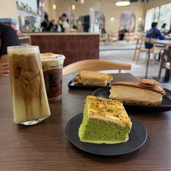 MOKA & CO - Updated April 2026 - 480 Photos & 182 Reviews - 40667 ...